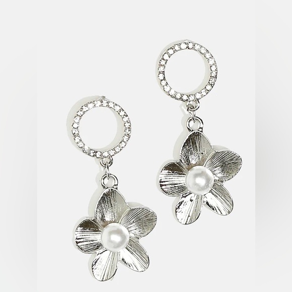 Jewelry | Nicole Purest Essence Flower Dangle Earrings | Poshmark
